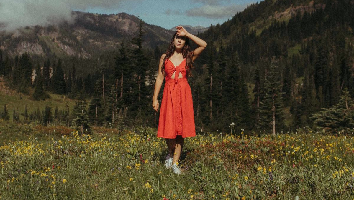 Danielle Durack Goes Head First Into A Break-Up On New Single ...