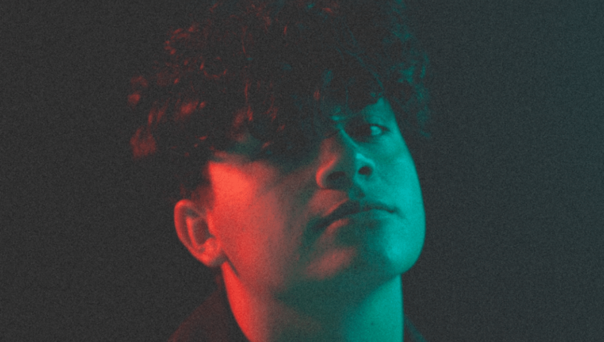 Newcomer Graham Lake Pushes Genre Out The Window On Hyperactive New ...