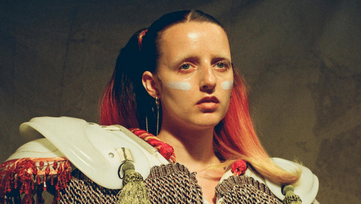 UK Singer-Songwriter Greta Isaac Teases Her Upcoming EP With The ...