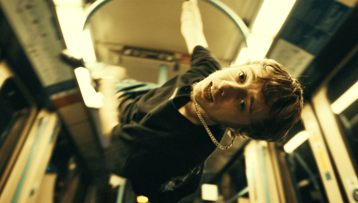 UK Rapper HEN$HAW Shares New Video For Viral TikTok Track “Chalk And ...