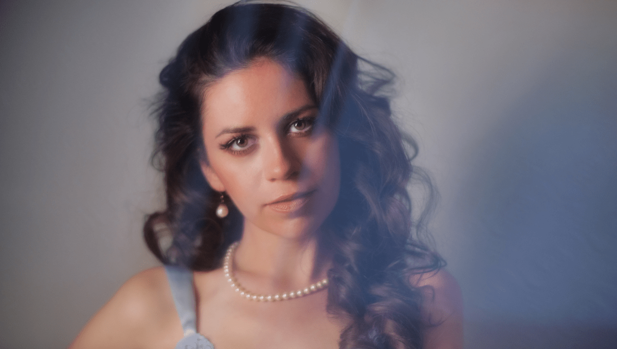 Scottish Singer-Songwriter Kohla Shares New Single “Lovebites” From ...